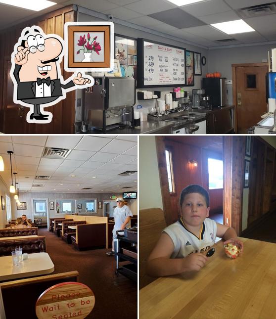 Cow Palace in Shelbyville - Restaurant menu and reviews