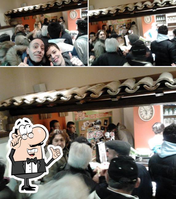 manu's pizza restaurant, Montefiore dell'Aso - Restaurant reviews