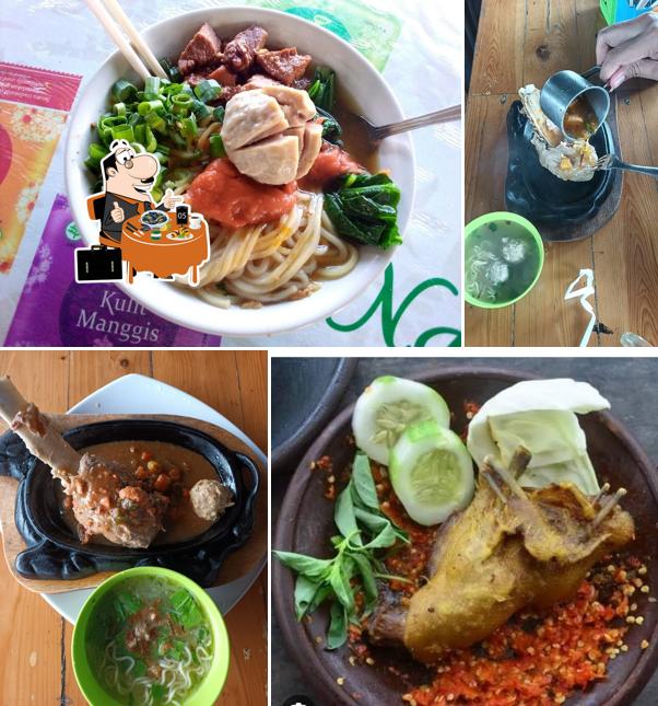 BAKSO PETHEL DAN SOTO AYAM CAK HAR restaurant, Central Tingkir ...