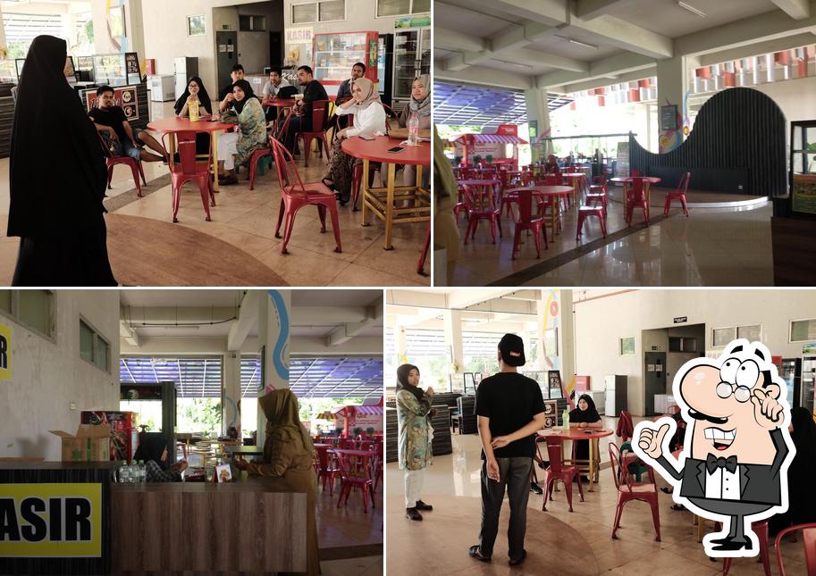 Phinisi Foodcourt UNM cafe, Makassar - Restaurant reviews
