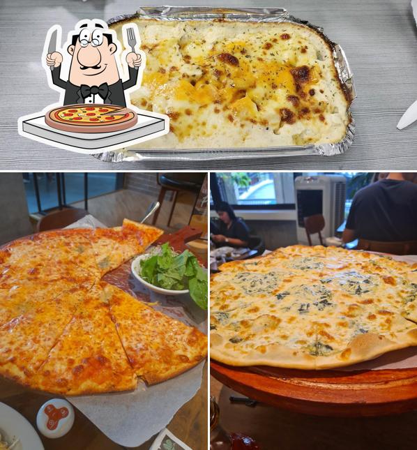 Mama Lou's Italian Kitchen - Venice Grand Canal Mall, Taguig ...