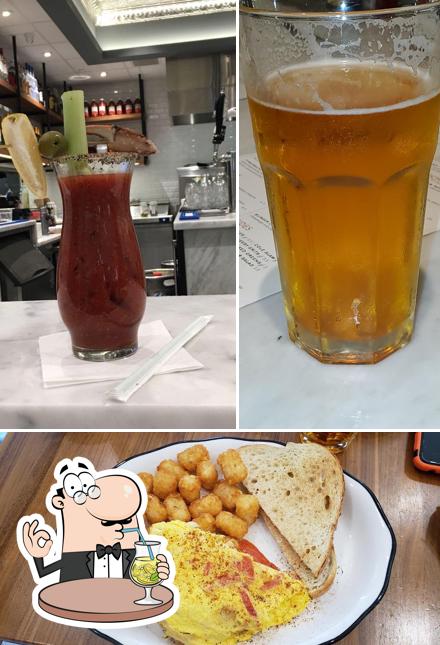 R&R Seafood Bar D/E Connector, 7060 Friendship Rd in Baltimore ...