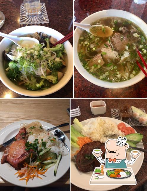 SAIGON'S CORNER Authentic Vietnamese Cuisine, Iowa City - Restaurant ...