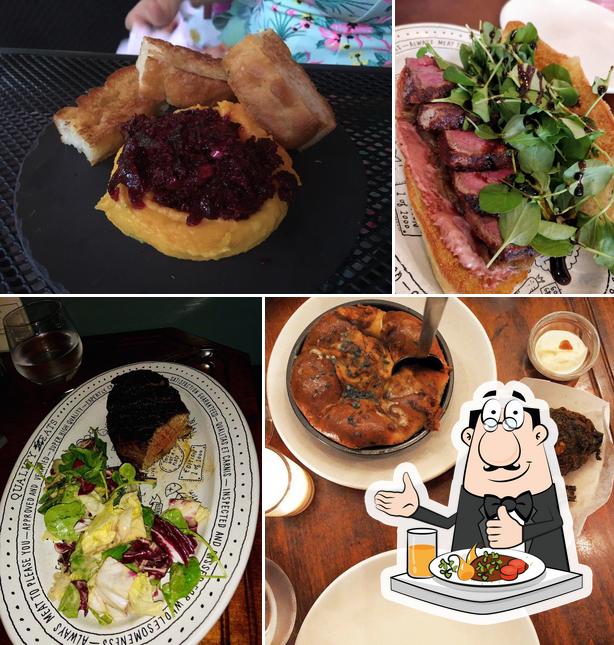 Quality Eats, 1496 2nd Ave in New York City - Restaurant menu and reviews