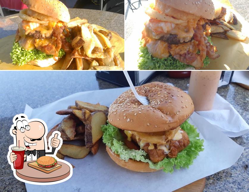 Restaurante Urban Pirate Burgers, Rosarito, Blvd. Popotla 28234 ...