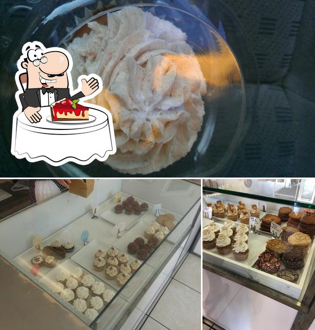 Treehouse Vegan Bakery, Phoenix - Restaurant menu, prices and reviews