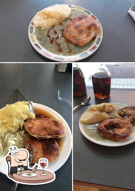 Manzes Pie and Mash, Hoddesdon - Restaurant menu, prices and reviews