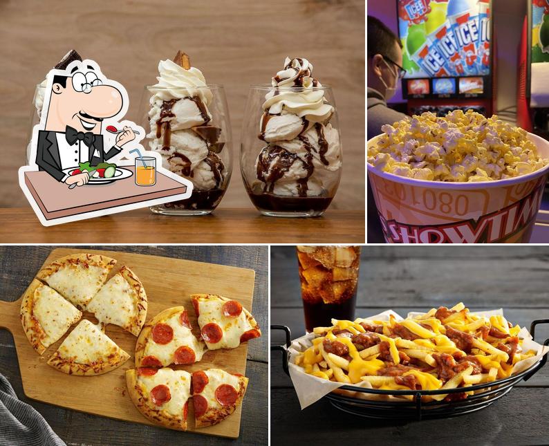 Reading Cinemas Town Square in San Diego - Restaurant menu and reviews