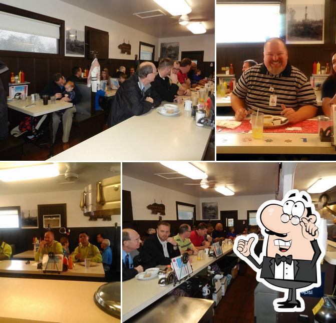 Behr Den Restaurant in Rockford - Restaurant menu and reviews