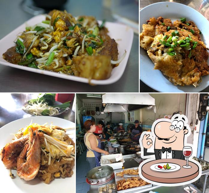 Sawasdee Ratchawat restaurant, Thailand, 955 11 Thanon Nakhon Chaisi Rd ...
