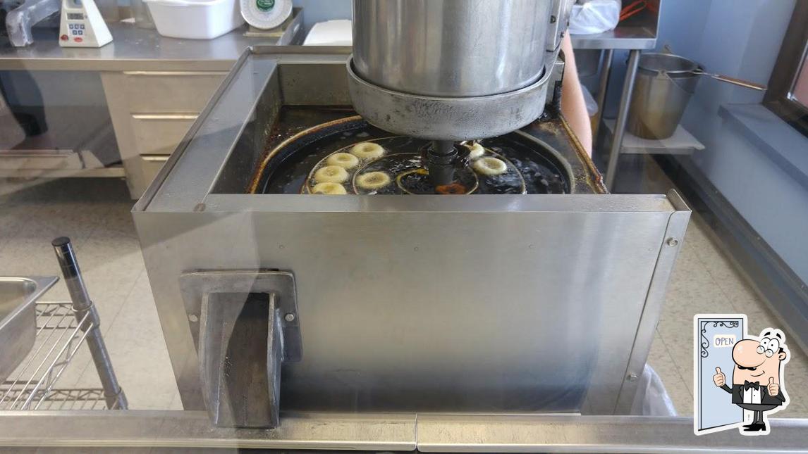 Tiny Tom Donuts Ltd in Markham - Restaurant menu and reviews