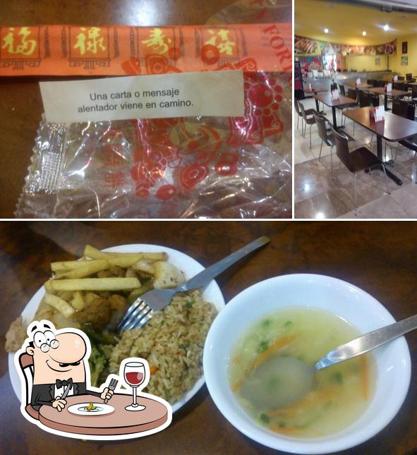 China Express restaurant, Mexico City, Fernando M. Villalpando 72 ...