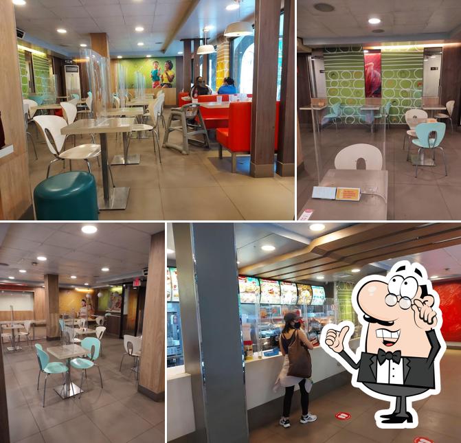Jollibee restaurant, Manila, 440 Quintin Paredes Rd - Restaurant menu ...
