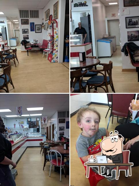 Spring Dipper Ice Cream, 6115 MO-19 in Mammoth Spring - Restaurant reviews