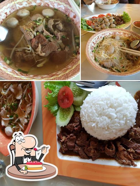 Emperor Noodle restaurant, Bangkok, Royal City Avenue
