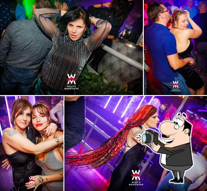 Willy's Moustache, Willebroek, Mechelsesteenweg 302 - Opiniones del ...