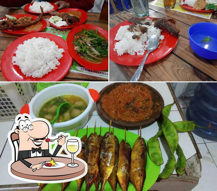 SEAFOOD RONGGOLAWE NUSANTARA restaurant, Tangerang - Restaurant reviews