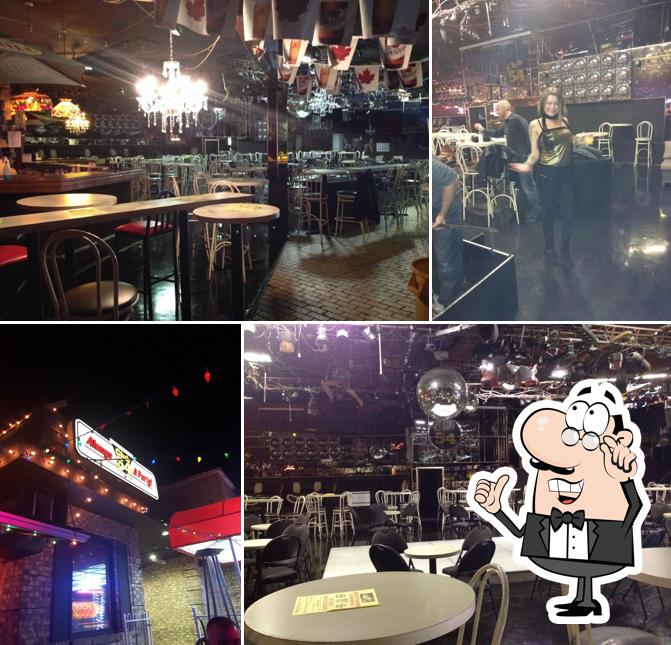 Best clubs in Toronto, spring 2024 - Restaurant Guru
