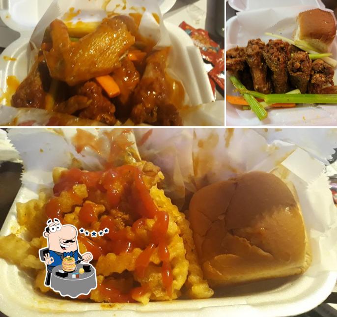 Crumpy's Hot Wings, 6149 Macon Rd in Memphis - Restaurant menu and reviews