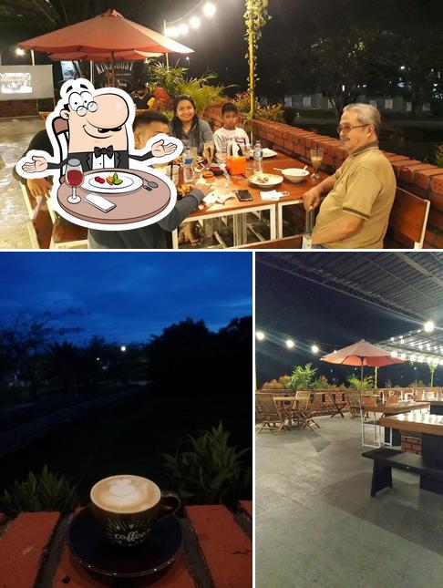The king cafe & resto, Balikpapan - Opiniones del restaurante