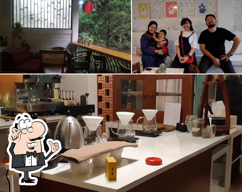TTKR Specialty Coffee & Roti Macan, Bandung - Restaurant reviews