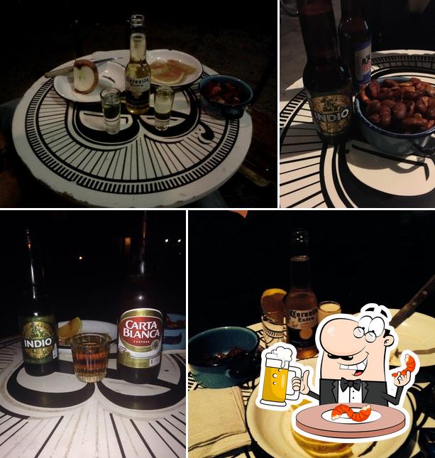 La Botica pub & bar, Ciudad López Mateos, Orizaba 161 - Restaurant reviews
