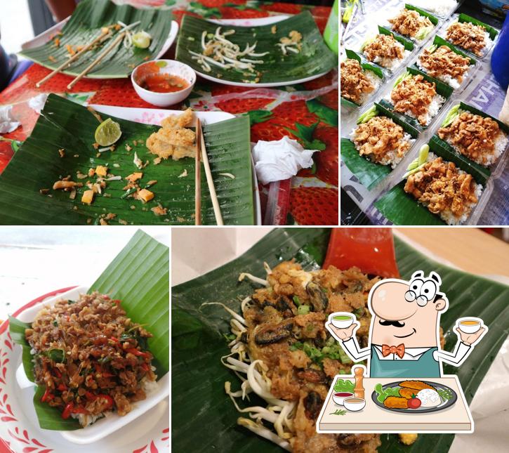 Grandma Pen Pad Thai restaurant, Bangkok - Restaurant menu and reviews