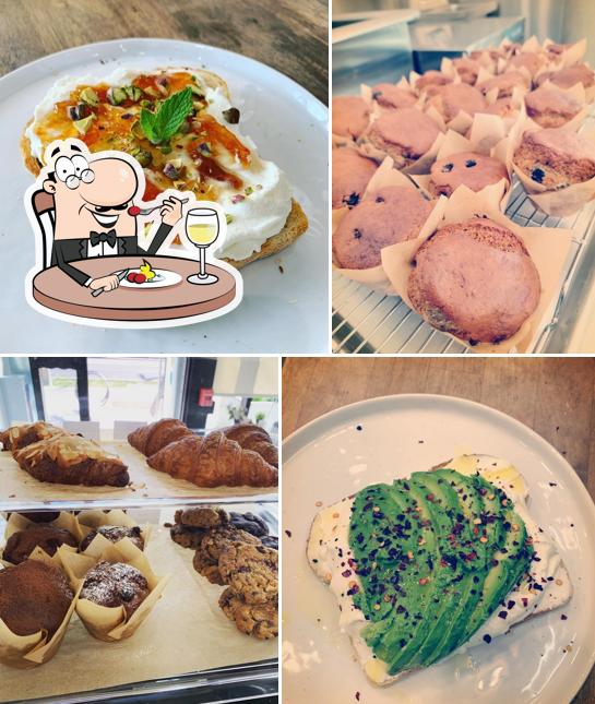 Cafe Overflow, North Vancouver - Restaurant menu, prices and reviews