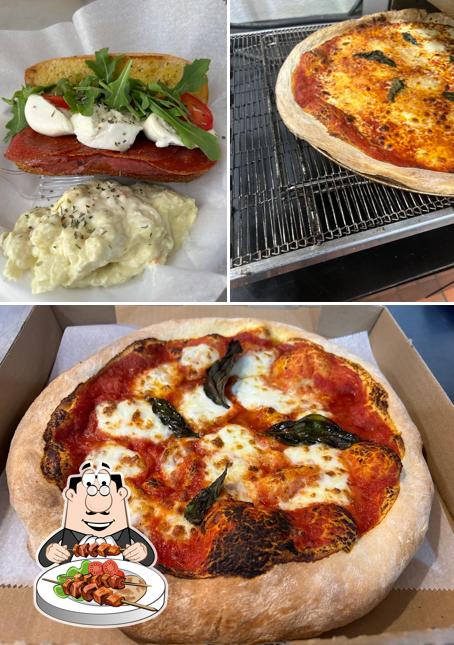 Hillside Pizza Boulder in Boulder - Restaurant menu and reviews