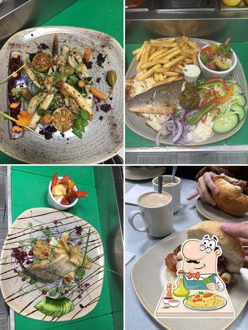 Billingsgate Cafe, Billingsgate Market, Trafalgar Way in London ...