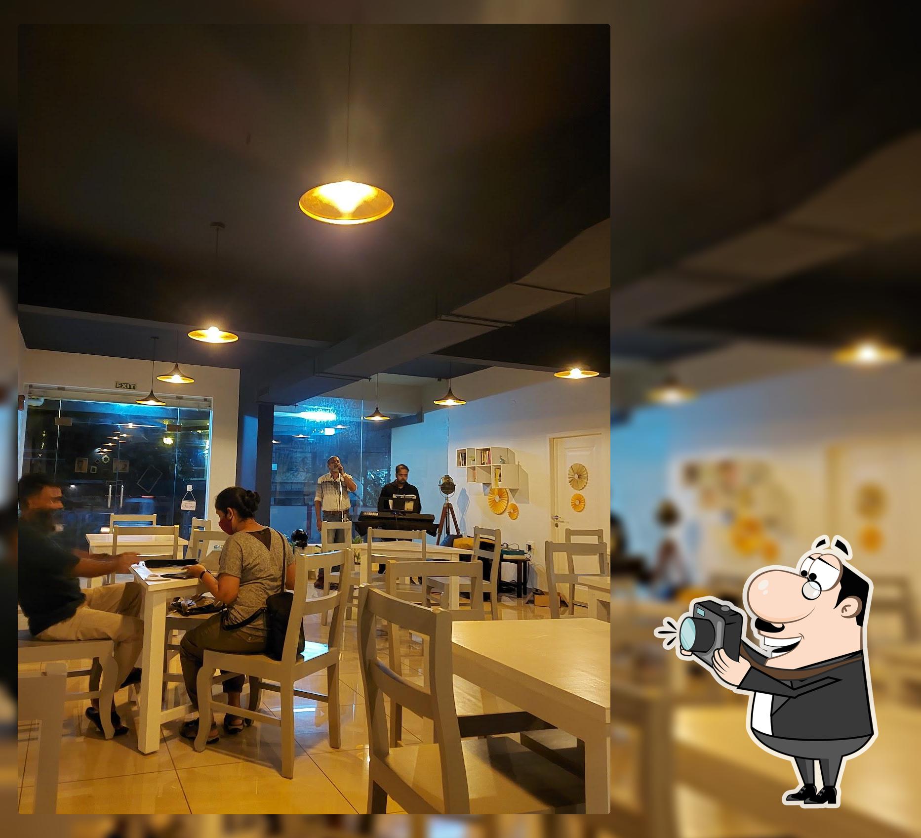 Cafe Portraits, Kochi