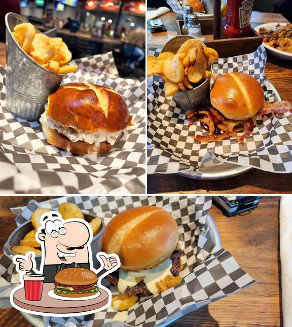 MC's Garage - Mankato, Mankato - Restaurant menu, prices and reviews