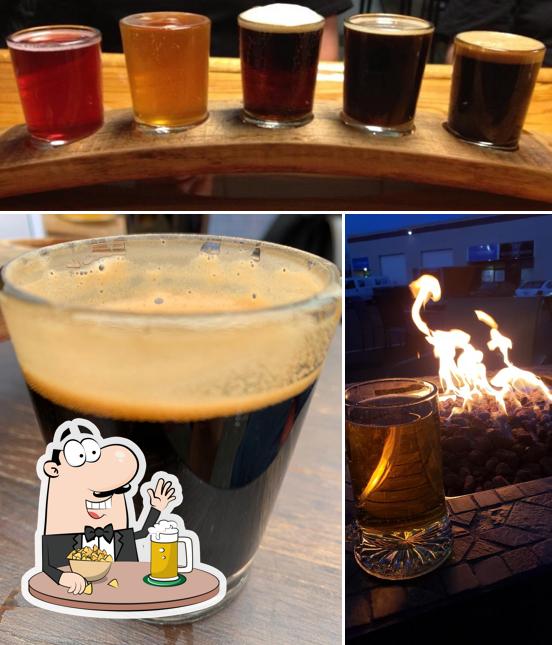 Three Mugs Brewing Company, LLC in Hillsboro - Restaurant menu and reviews