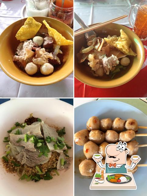 ป้าเฉลียว ก๋วยเตี๋ยวหมูโบราณ, Rai Khing - Restaurant menu, prices and ...