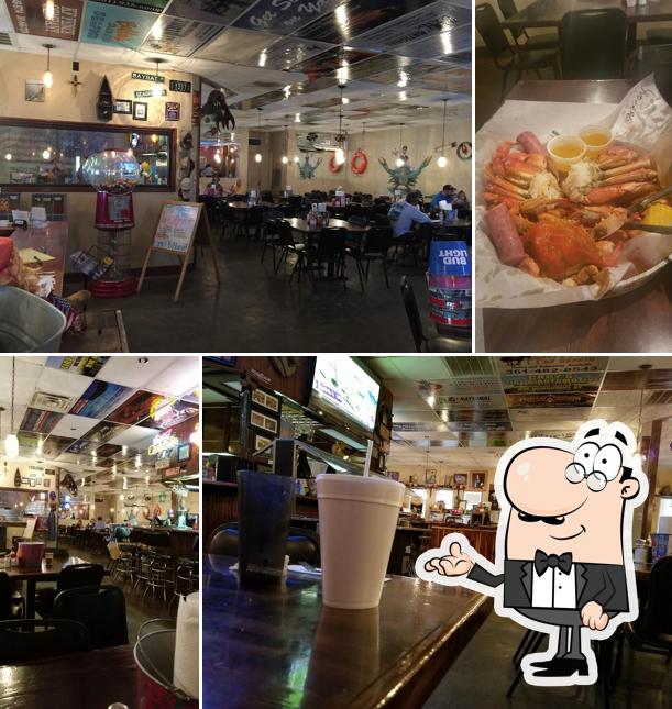Bubba's Cajun Style Seafood, 1142 State Highway 185 E in Seadrift ...