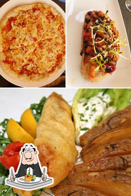 The Plaice Restaurant, Dubai, 68RR+Q9V - Century Village - Opiniones ...