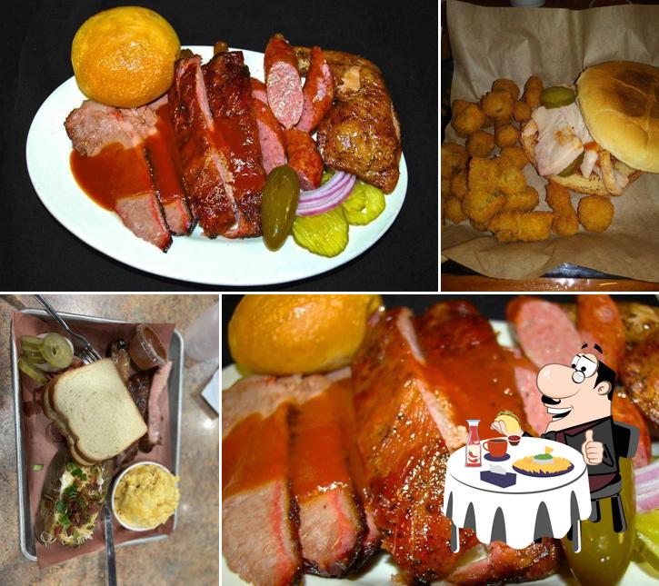 Find the best place to eat in Mathis, summer 2024 - Restaurant Guru