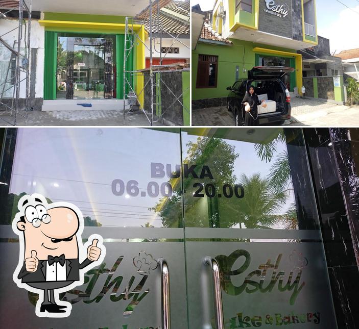 Esthy Cake & Bakery PUSAT, Tamanmartani - Restaurant reviews