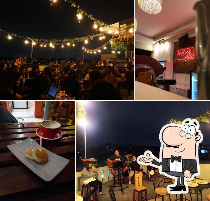 Skyhook Coffee Rooftop House and Kitchen cafe, East Jakarta ...