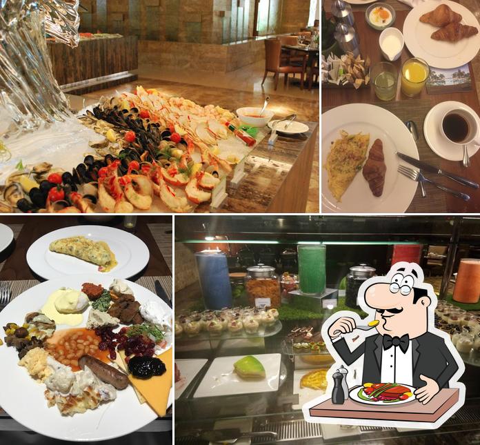 Manava Restaurant, Dubai, The Palm Jumeirah East - Crescent Rd ...