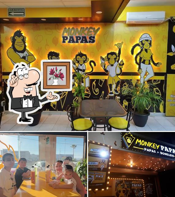 Monkey Papas Plaza Cristal, Saltillo - Menú del restaurante, precios y reseñas