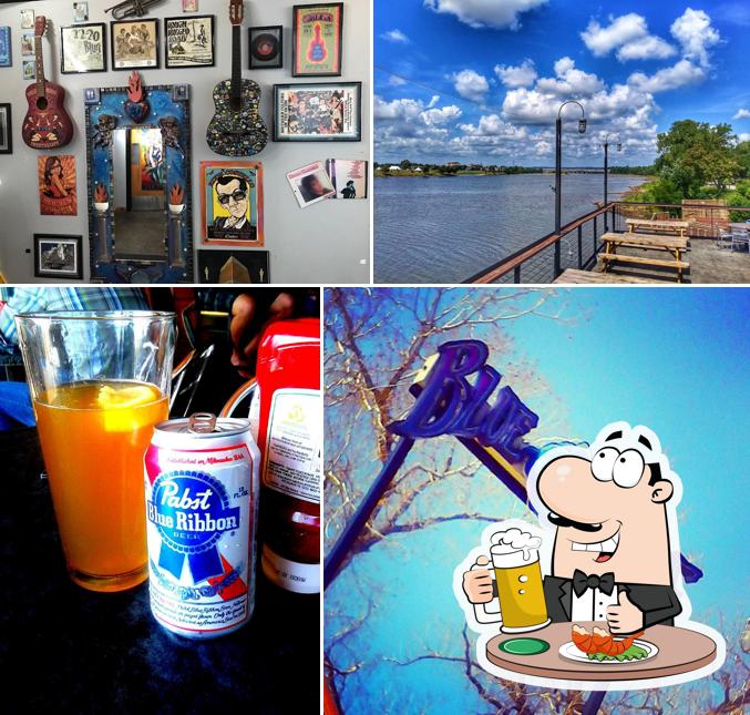 Blue Rose Cafe, 1924 Riverside Dr in Tulsa - Restaurant menu and reviews