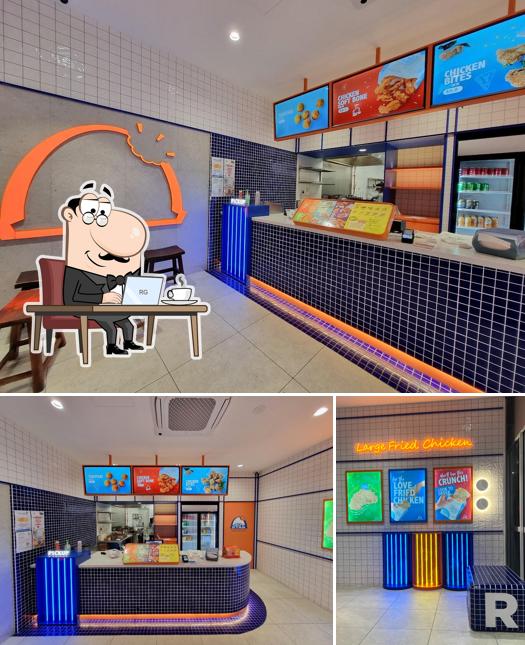 Hot Star Large Fried Chicken Runcorn Plaza, Runcorn - Restaurant menu ...