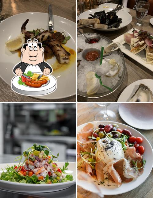 Perla Oyster Bar & Grill, Toronto - Restaurant menu, prices and reviews