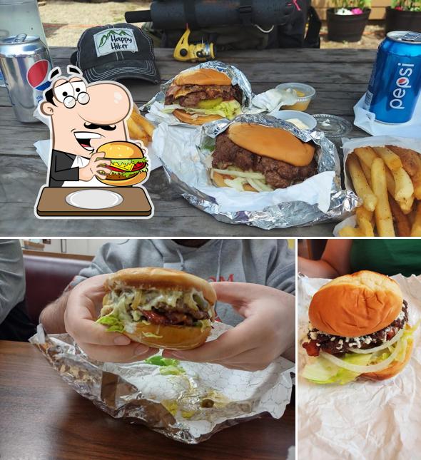 Happy Belly Burgers, Sandwiches and More in Oakridge - Restaurant reviews