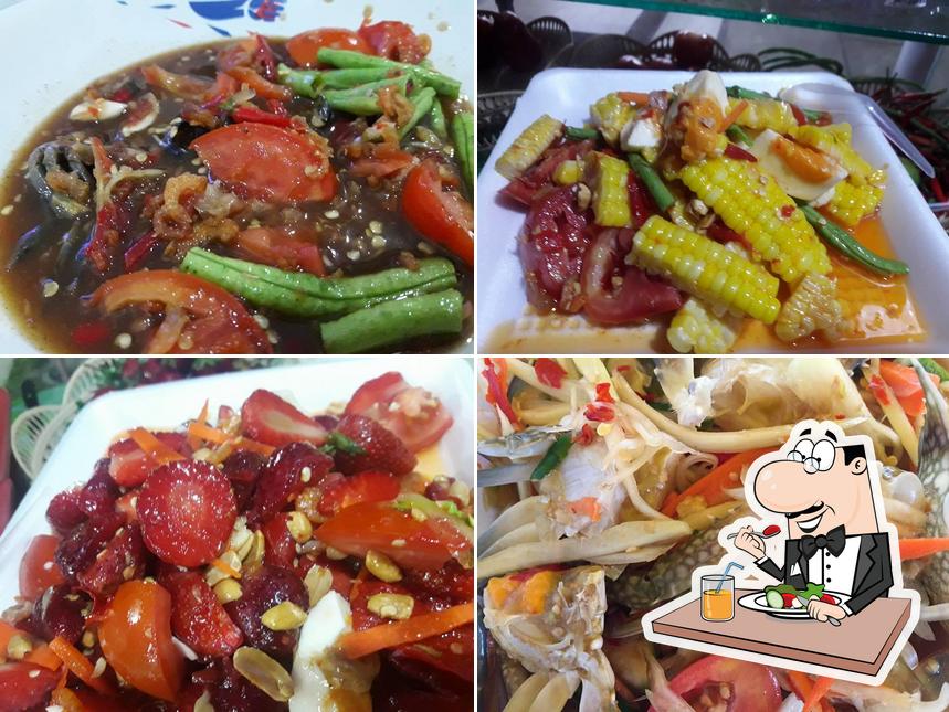 ร้านเจ๊นก สารพัดตำ restaurant, Chalong - Restaurant reviews