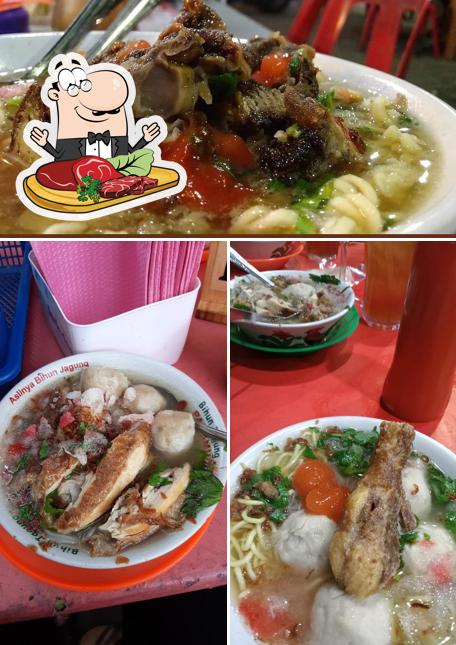 Mie Sop Ayam Bacok Pak Rahman, Stadion restaurant, Medan - Restaurant ...