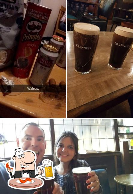 The Walrus Bar & Hostel in London - Restaurant menu and reviews