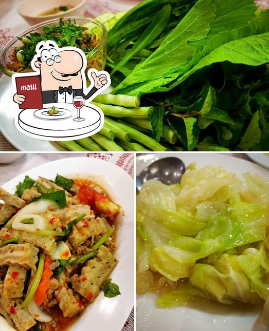 Chomdao Restaurant by Plaifah Resort Ubon, Thailand - Restaurant reviews