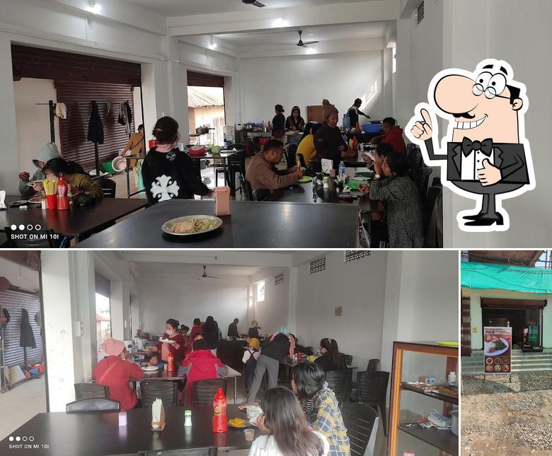 Julie Fast Food, Kakching - Restaurant reviews